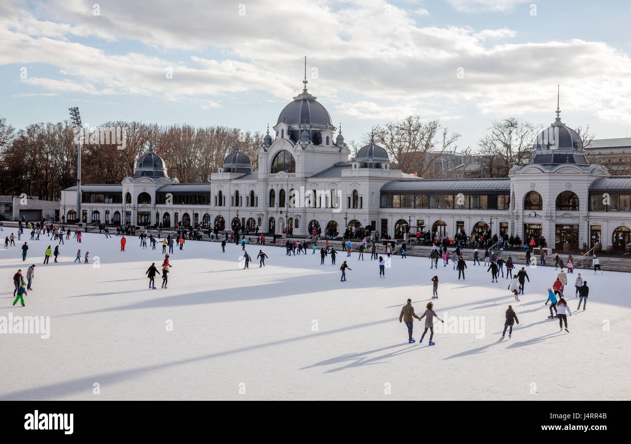 City park ice rink budapest hi-res stock photography and images - Alamy