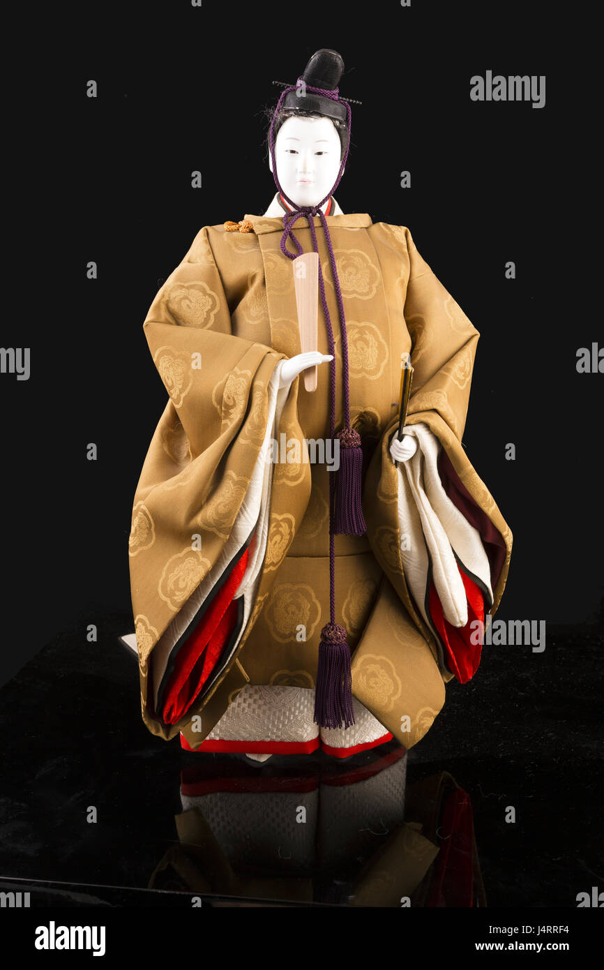 Japanese festive wooden doll Stock Photo - Alamy