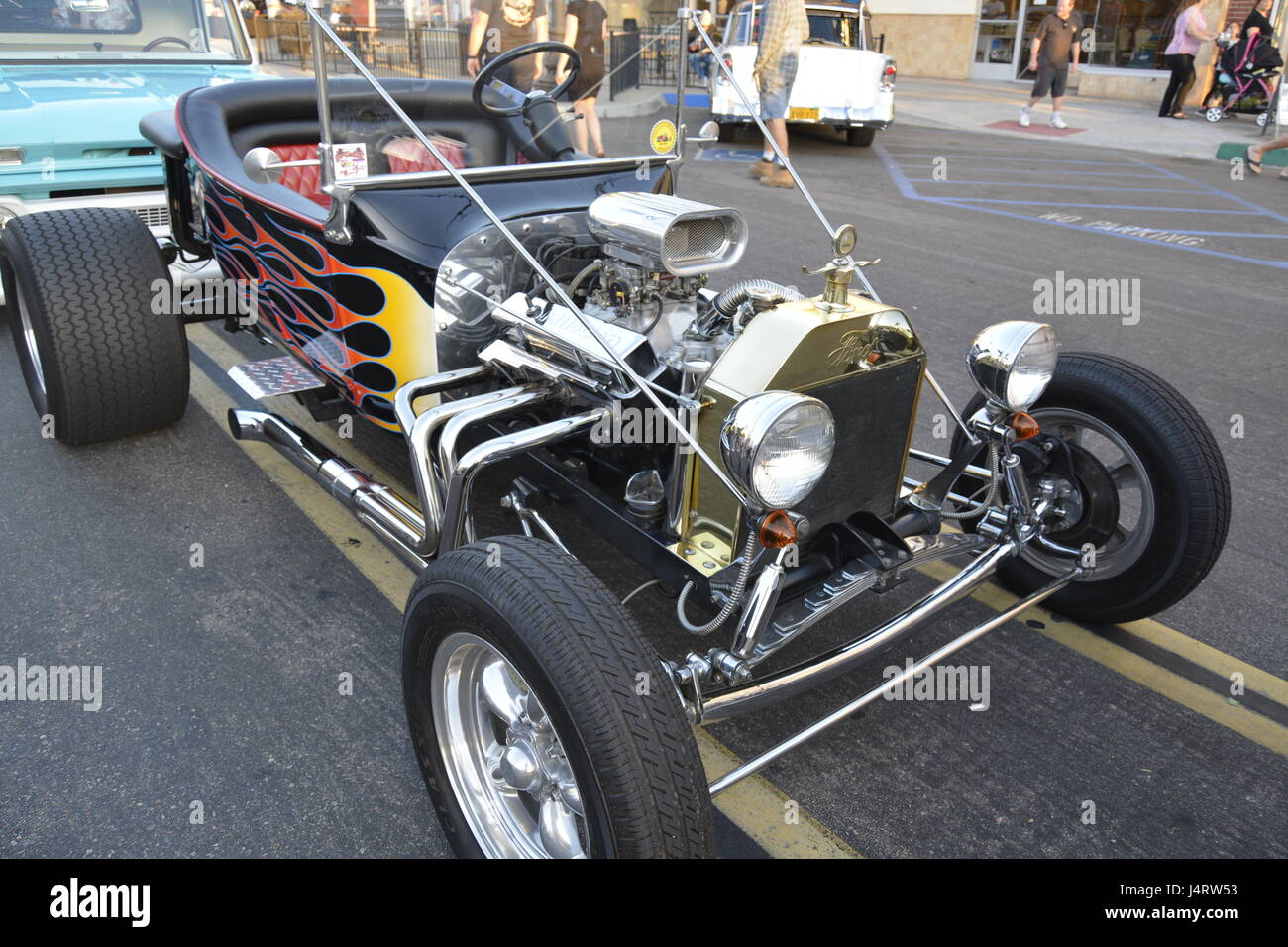 1920's American Hot Rod, chrome engine, flames on side, gold trim ...