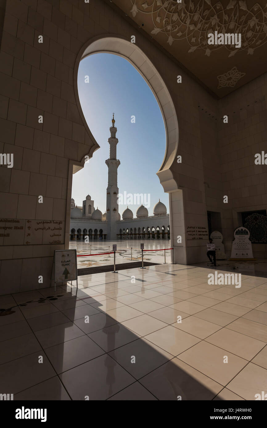 SHEIKH ZAYED MOSQUE,ABU DHABI, UAE-10TH SEPT 2015:-The grand mosque ...
