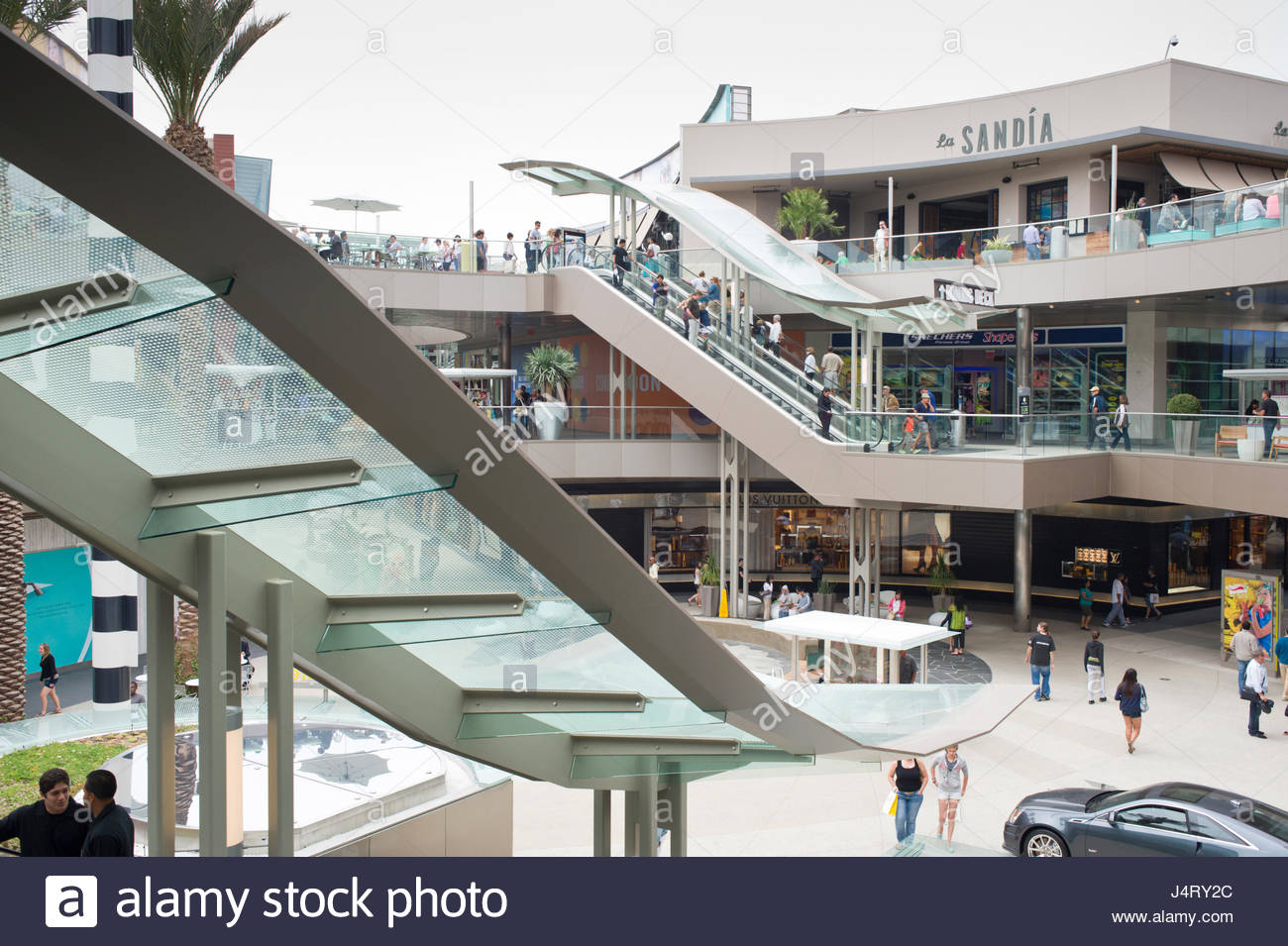 Santa Monica Place High Resolution Stock Photography and Images - Alamy