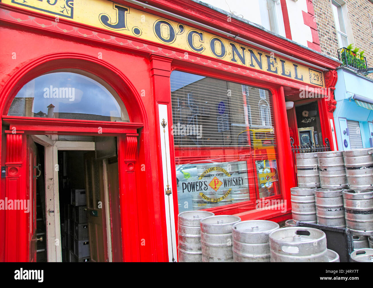 O'Connell traditional pub barrels outside, city of Dublin, Ireland ...