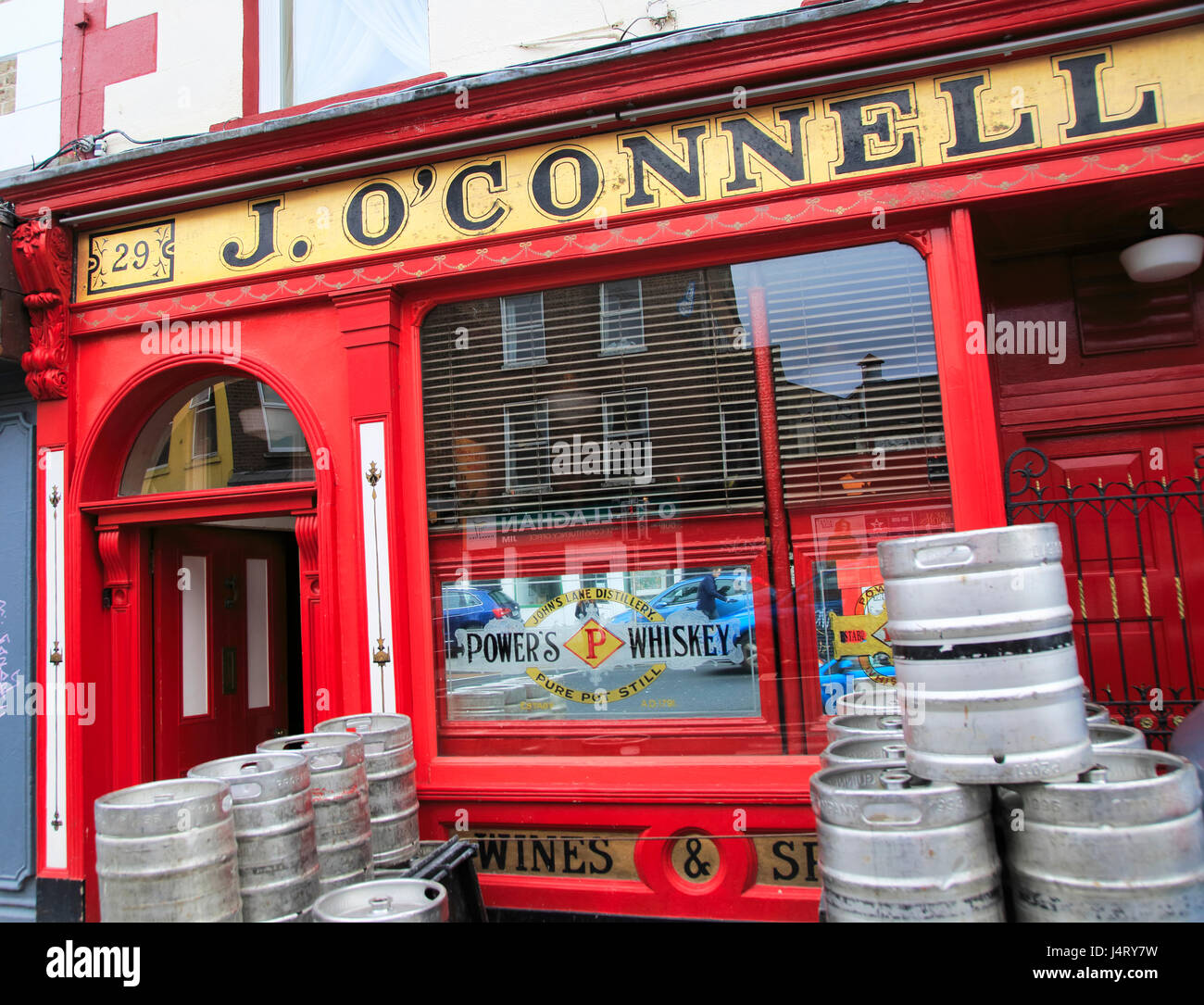 O'Connell traditional pub barrels outside, city of Dublin, Ireland ...