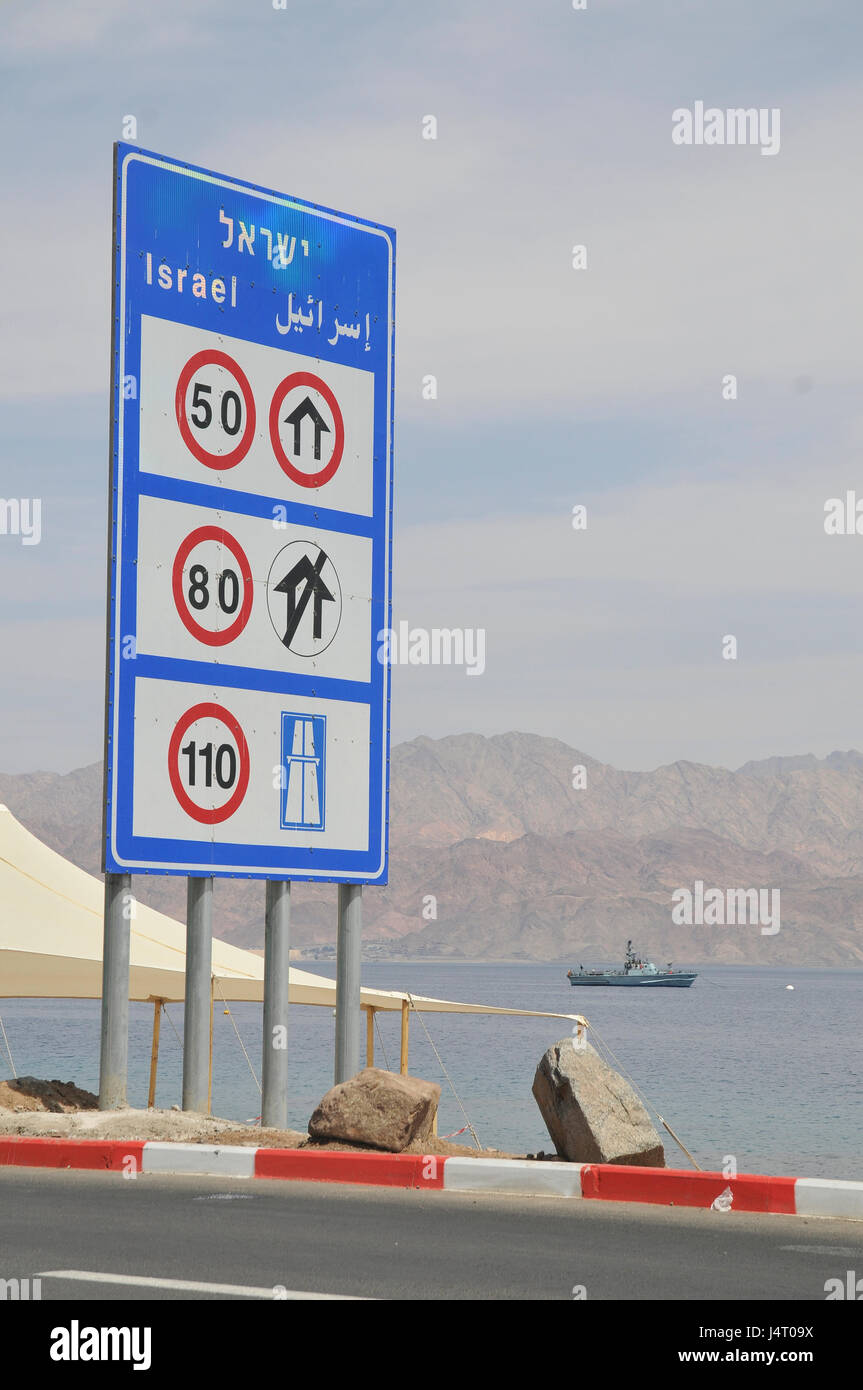 Speed limits hi-res stock photography and images - Alamy