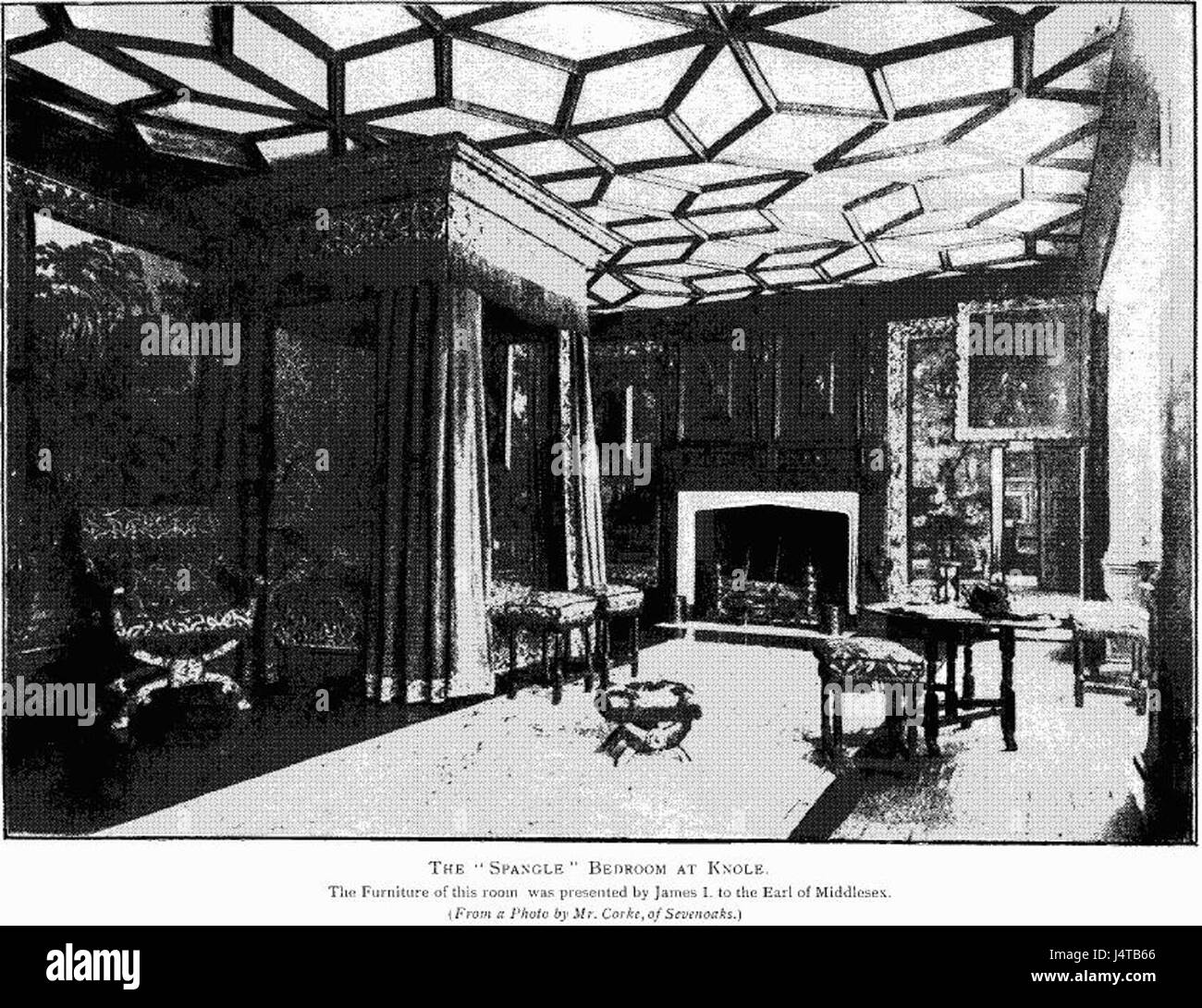 Knole house kent Black and White Stock Photos & Images - Alamy