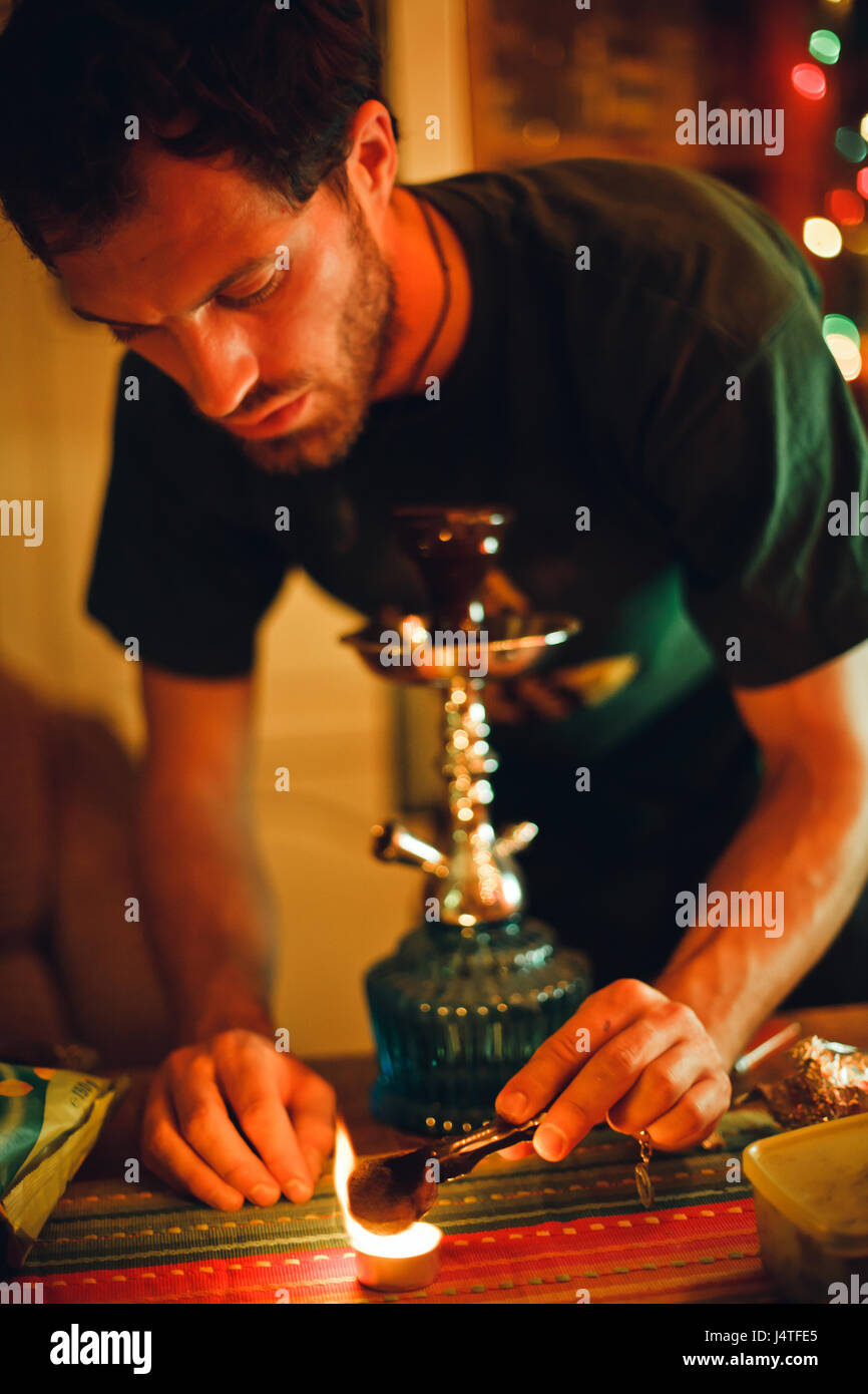 Hookah smoking hi-res stock photography and images - Alamy