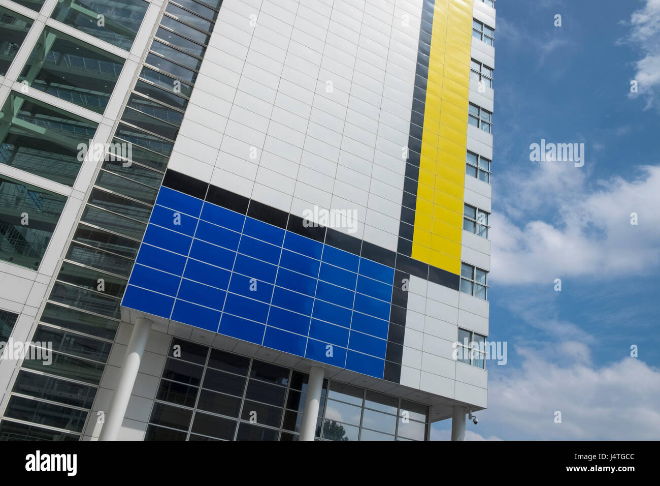 Modern architectural exterior of The Hague City Hall building, Den Haag ...