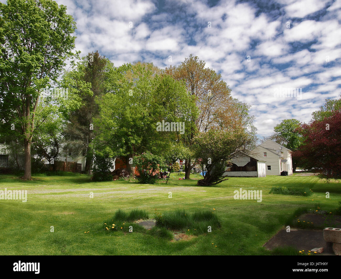 Rural backyard hi-res stock photography and images - Alamy