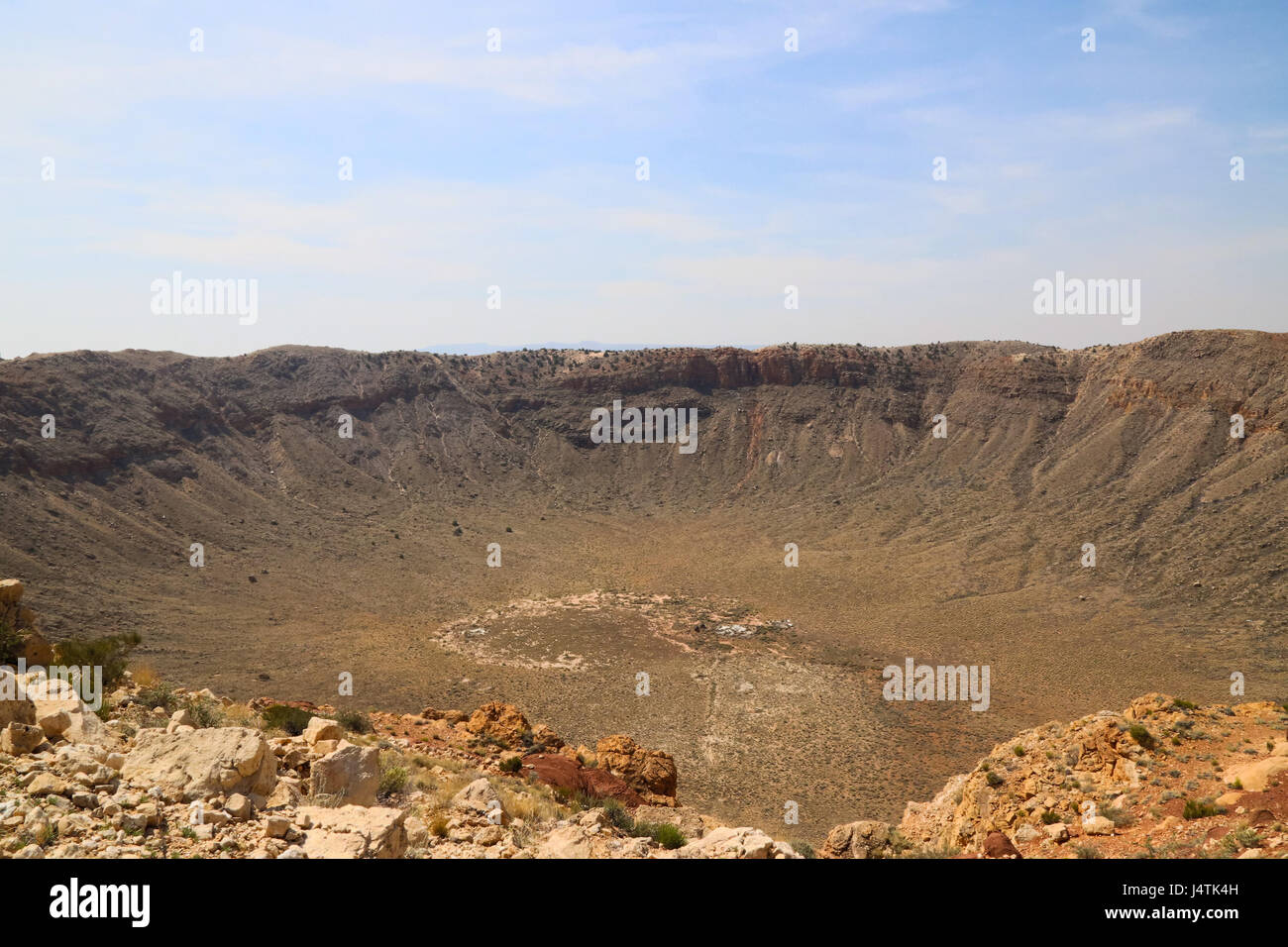 The First Proven Meteor Crater in the world - Canyon Diablo Crater at ...