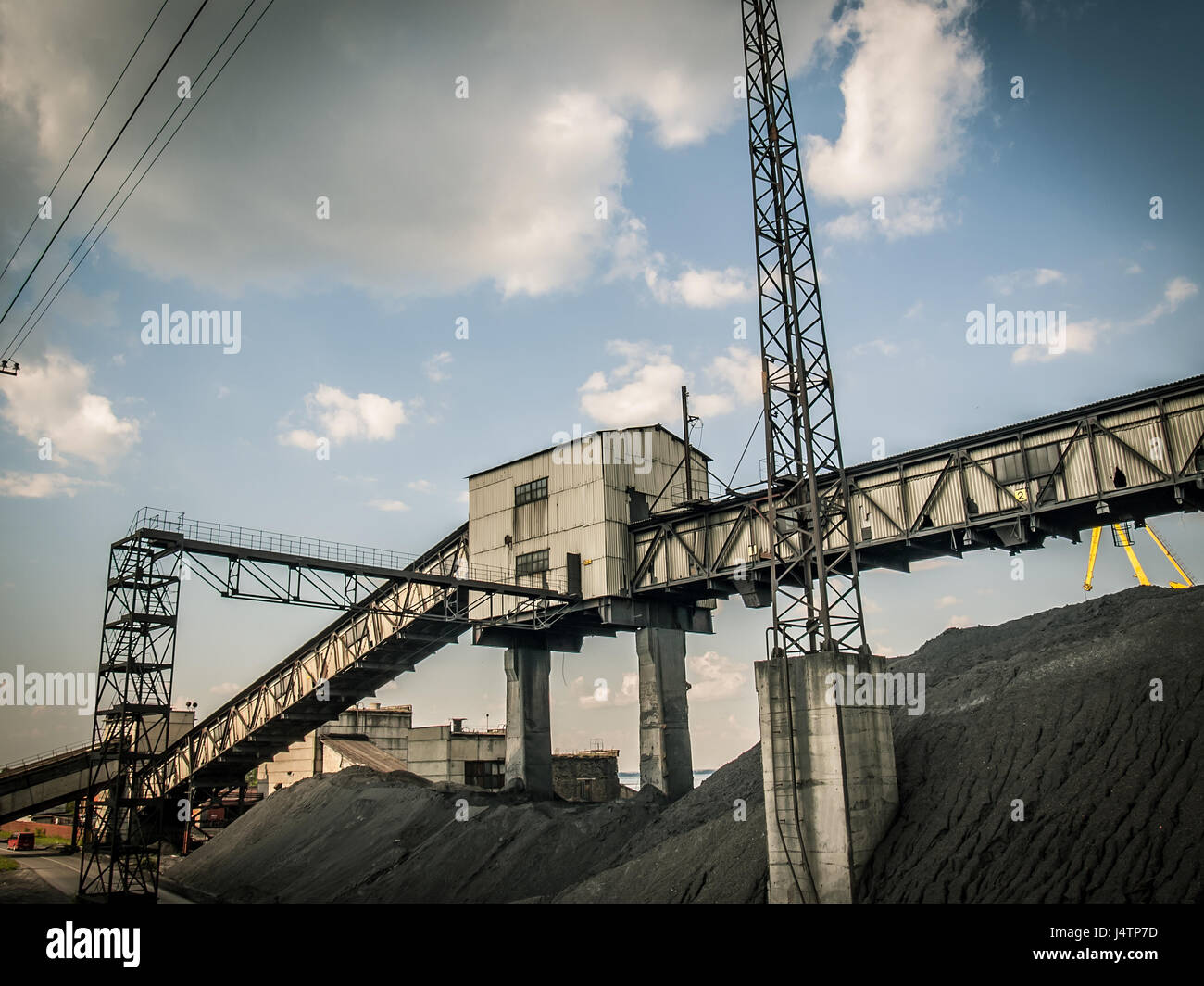 Coal extraction site hi-res stock photography and images - Alamy