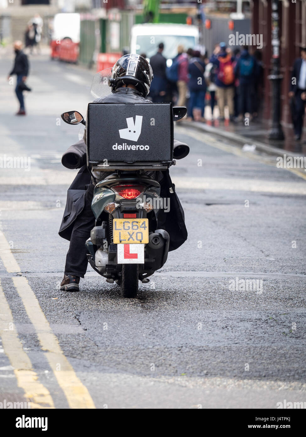 Motorcycle delivery hi-res stock photography and images - Alamy