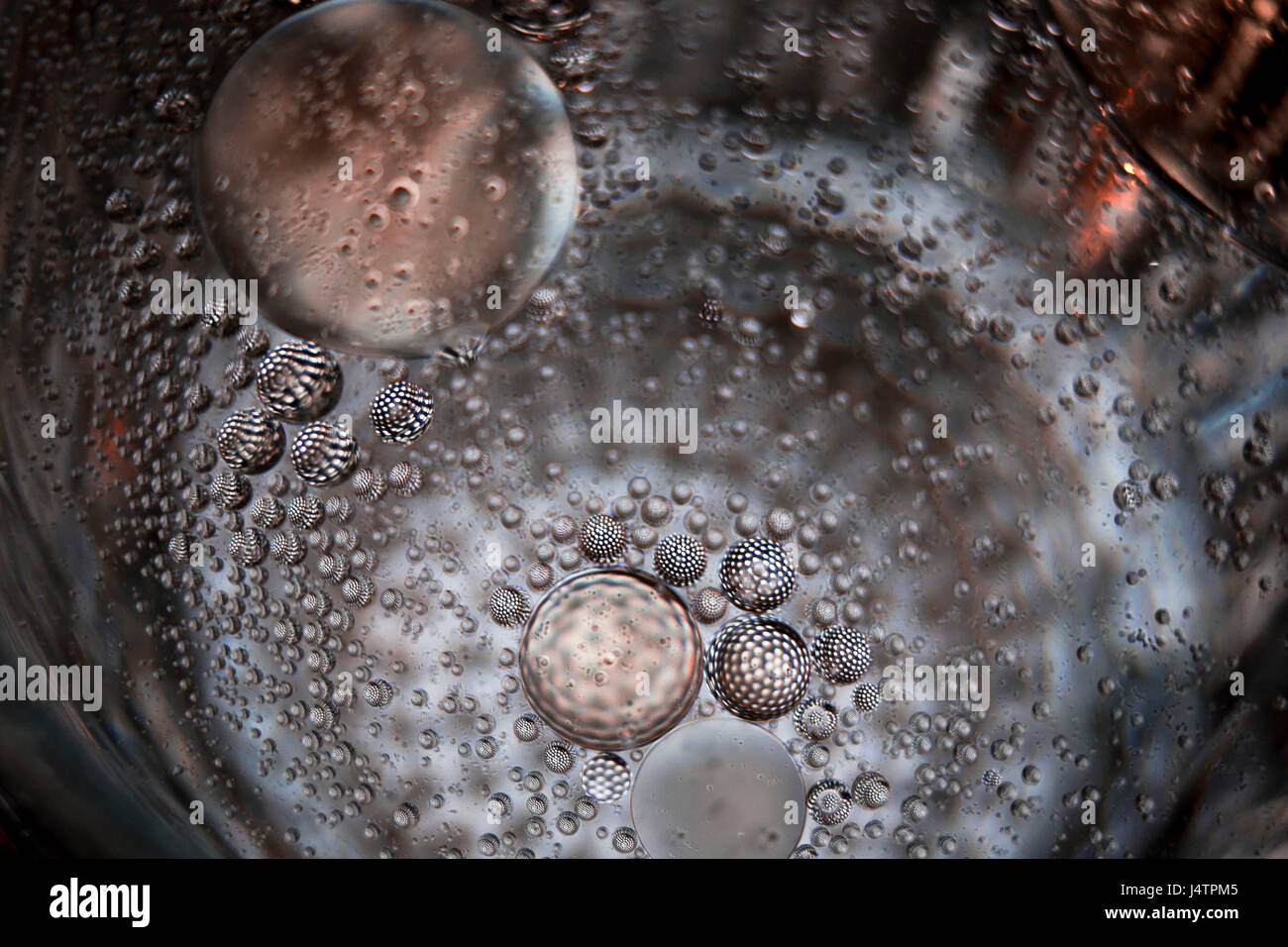 Light refraction water hi-res stock photography and images - Alamy