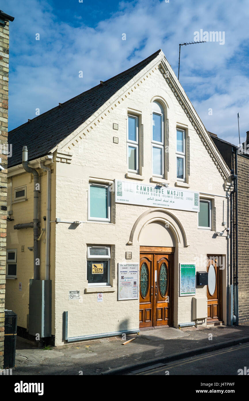 Cambridge Mosque (Masjid) in Mawson Road, Cambridge, UK Stock Photo - Alamy