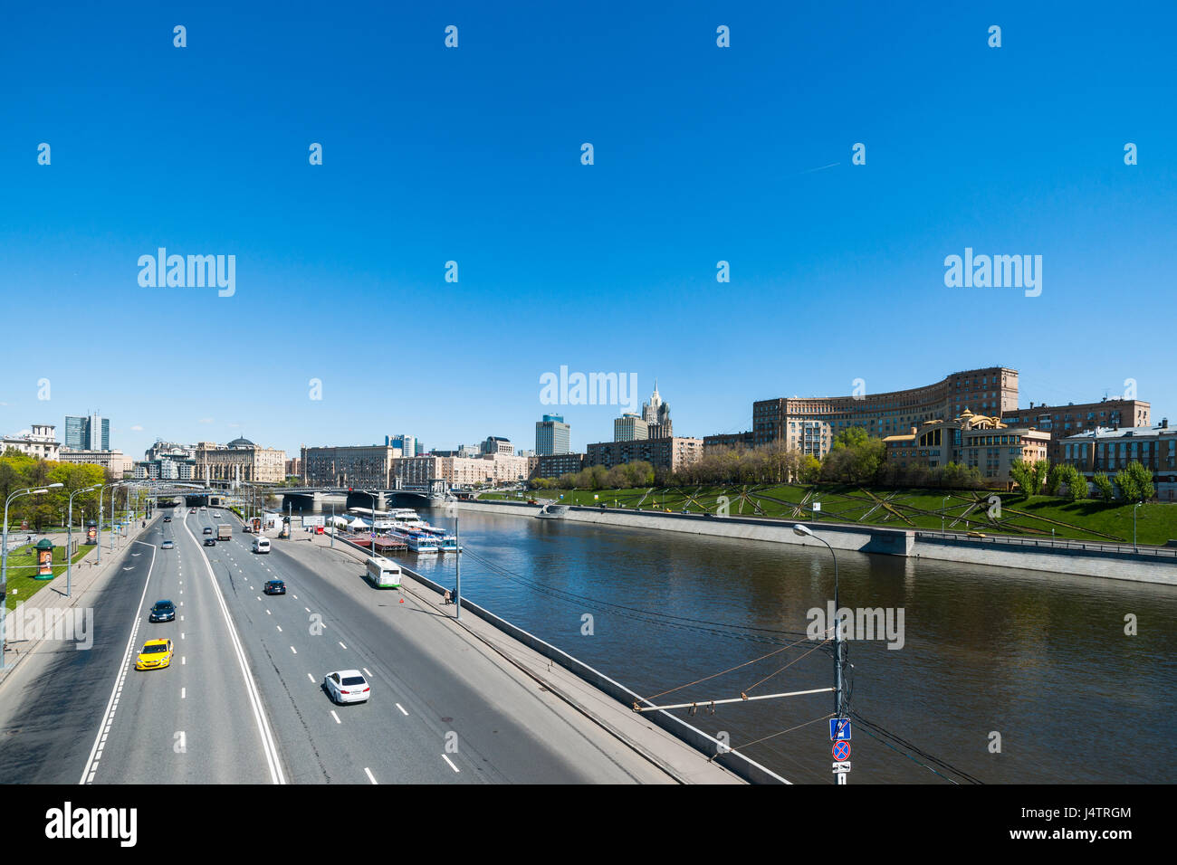 MOSCOW, RUSSIA - MAY 14, 2017: Berezhkovskaya embankment of the Moscow ...