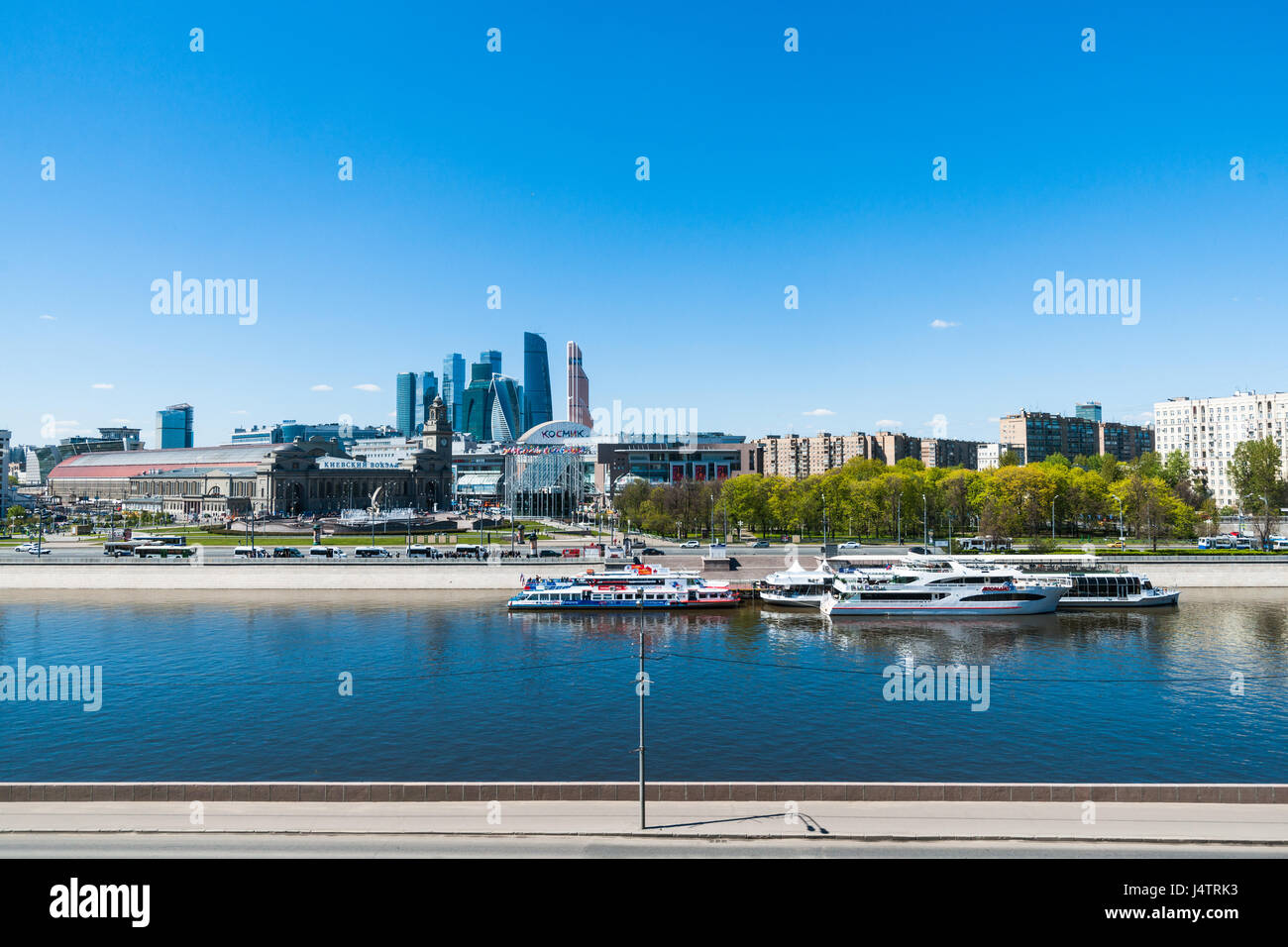 MOSCOW, RUSSIA - MAY 14, 2017: Europe Square as viewed from Rostovskaya ...