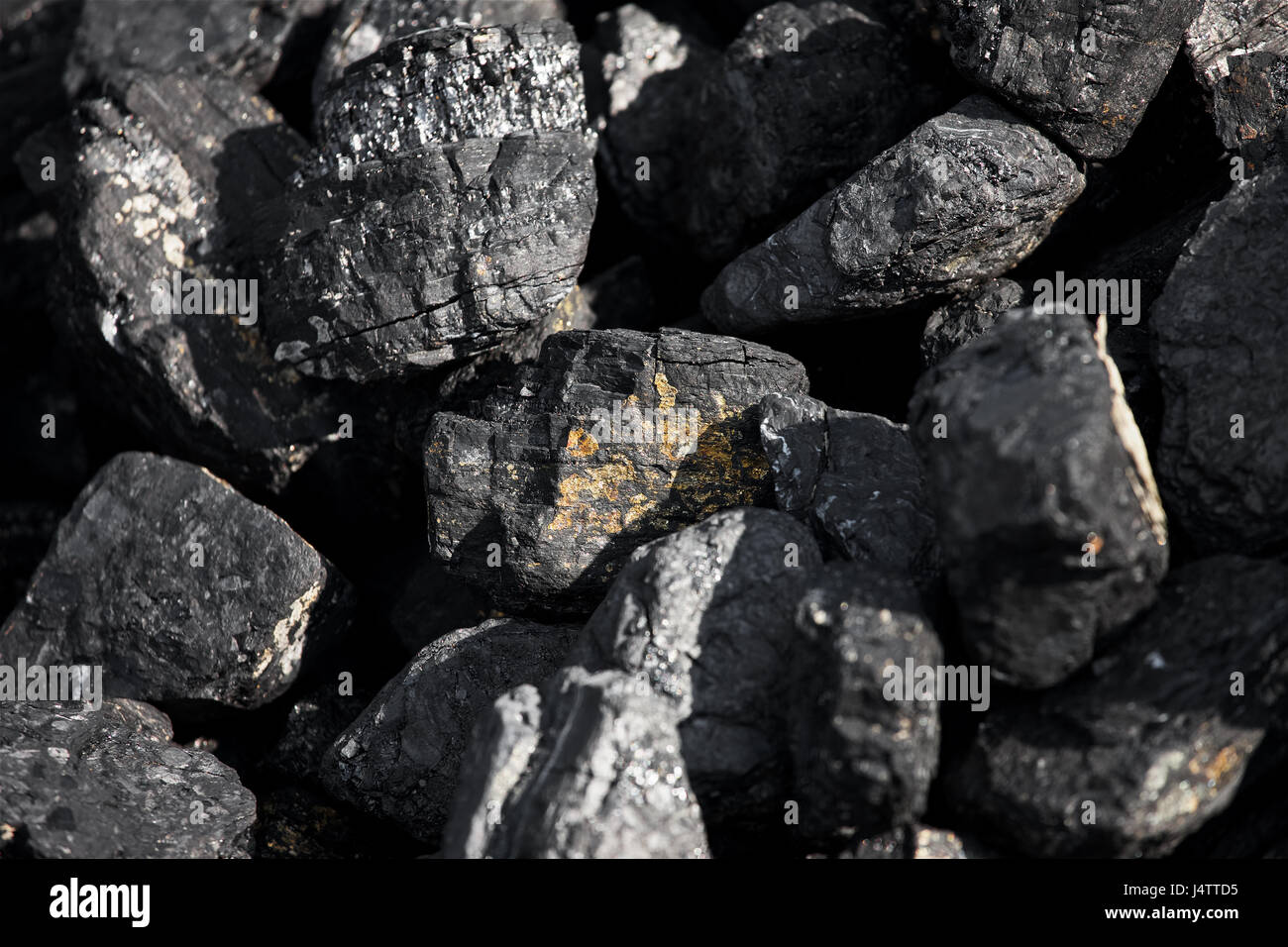 large coal lumps Stock Photo - Alamy