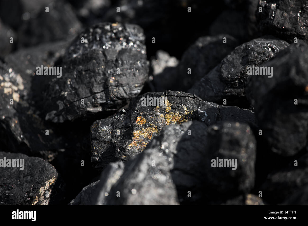 large coal lumps Stock Photo - Alamy