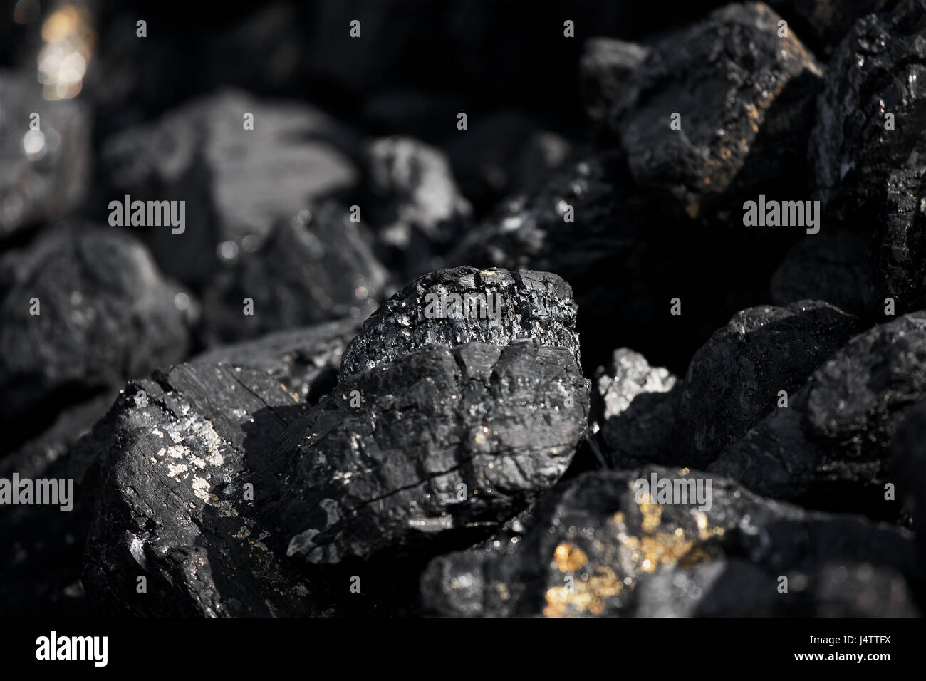 large coal lumps Stock Photo - Alamy