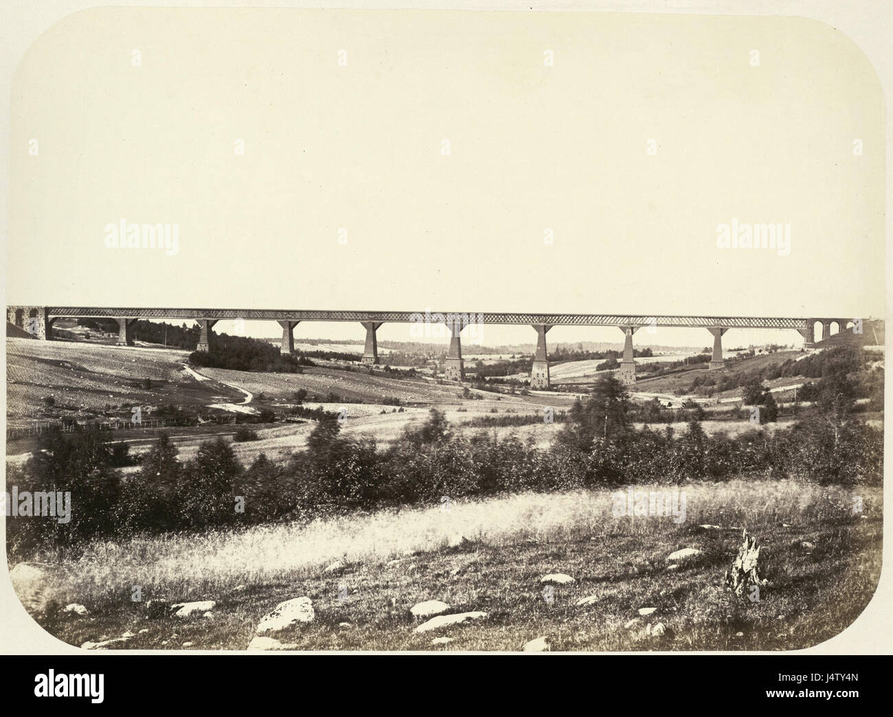 Bridge 13 hi-res stock photography and images - Alamy