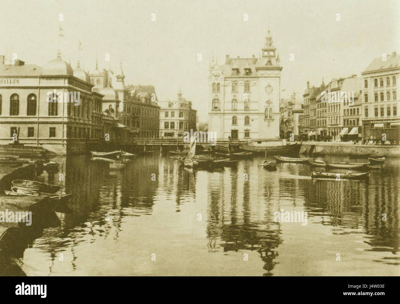 This refers to a specific item or object cataloged as 'Wd b006'. Further details are needed to ...