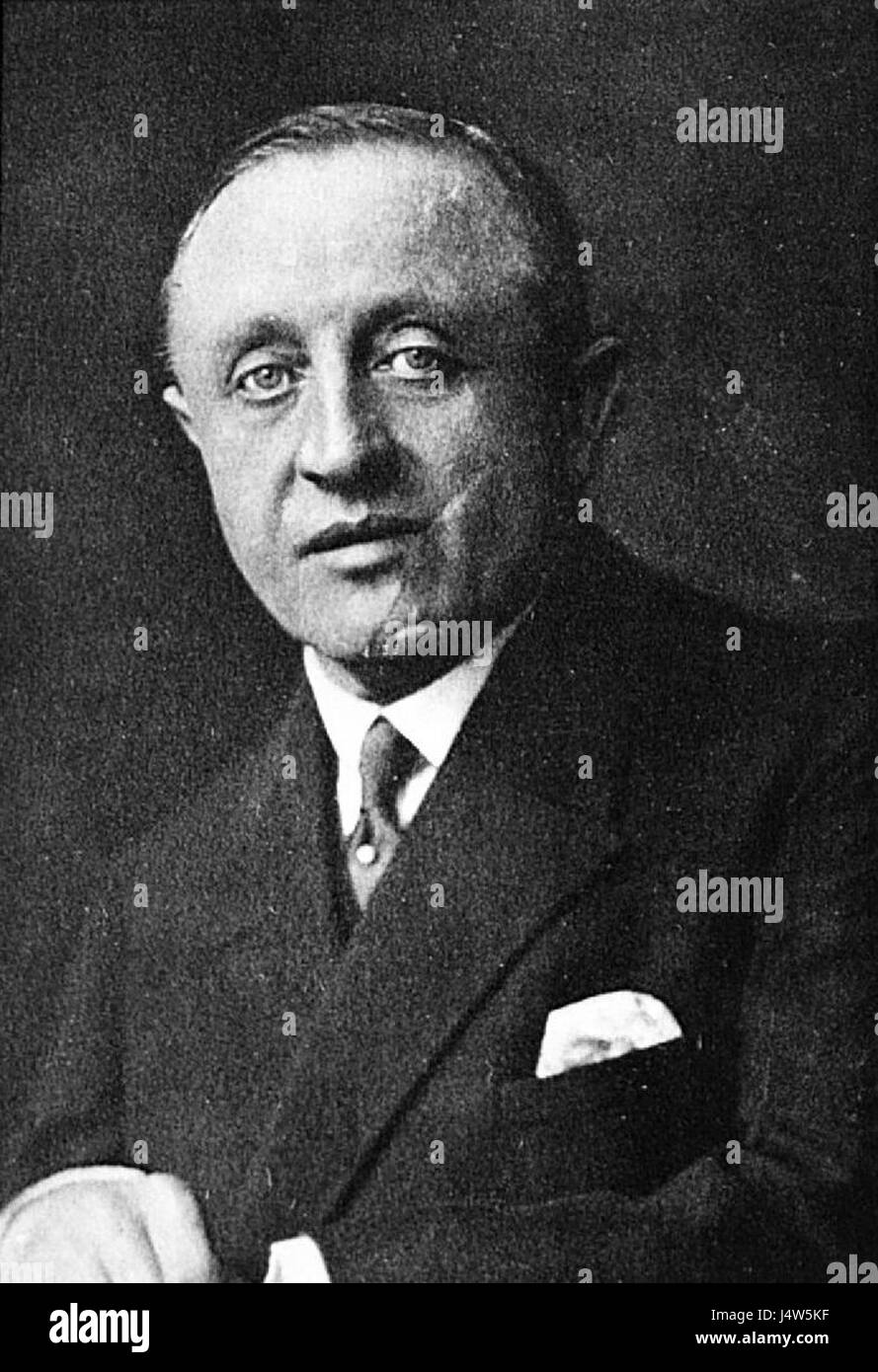 A mechanical drawing or schematic of the Voit 208 by Julius Binder ...