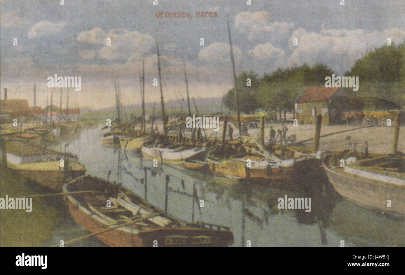 A historical image of Uetersen Harbor from the year 1900, capturing the ...