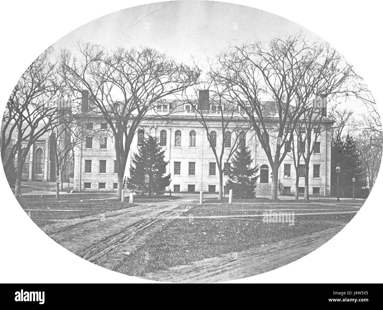 Massachusetts hall harvard university hi-res stock photography and ...