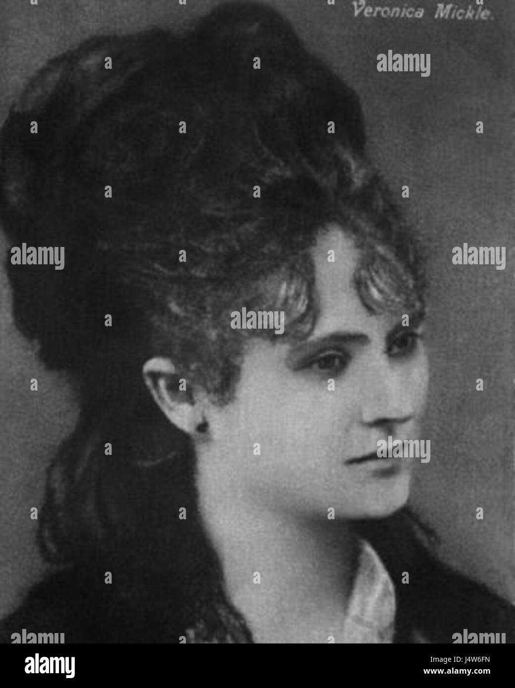 Veronica Le's Instagram, Twitter & Facebook on IDCrawl