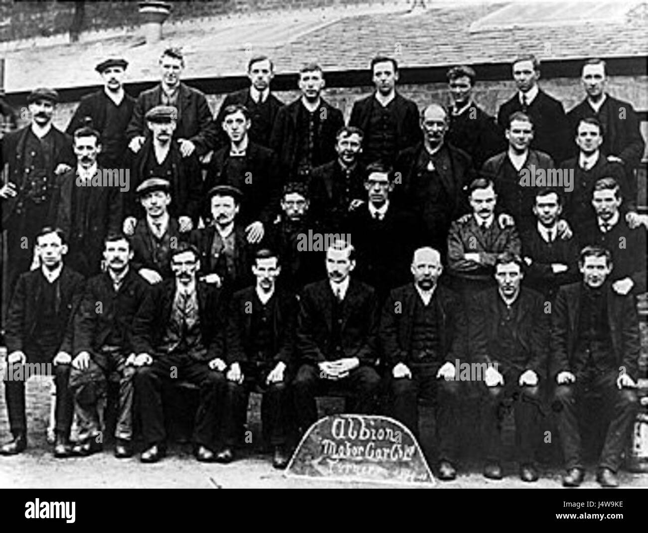 British factory workers hi-res stock photography and images - Alamy