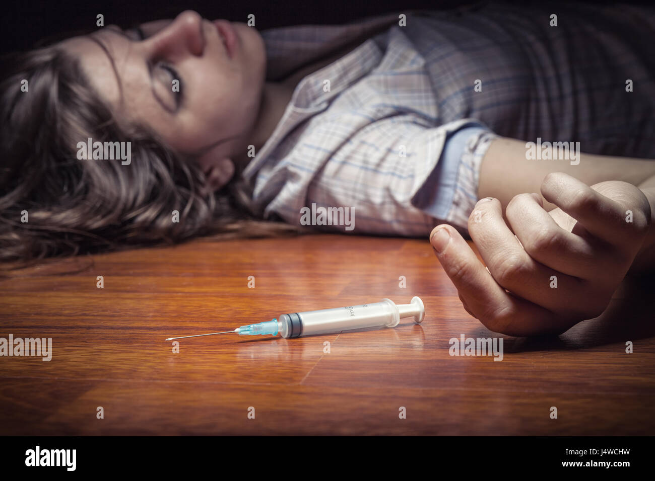 Heroin addict girl hi-res stock photography and images - Alamy