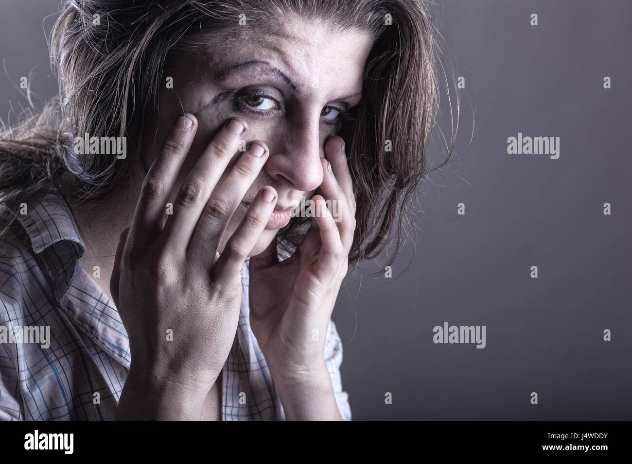 The crying woman hi-res stock photography and images - Alamy