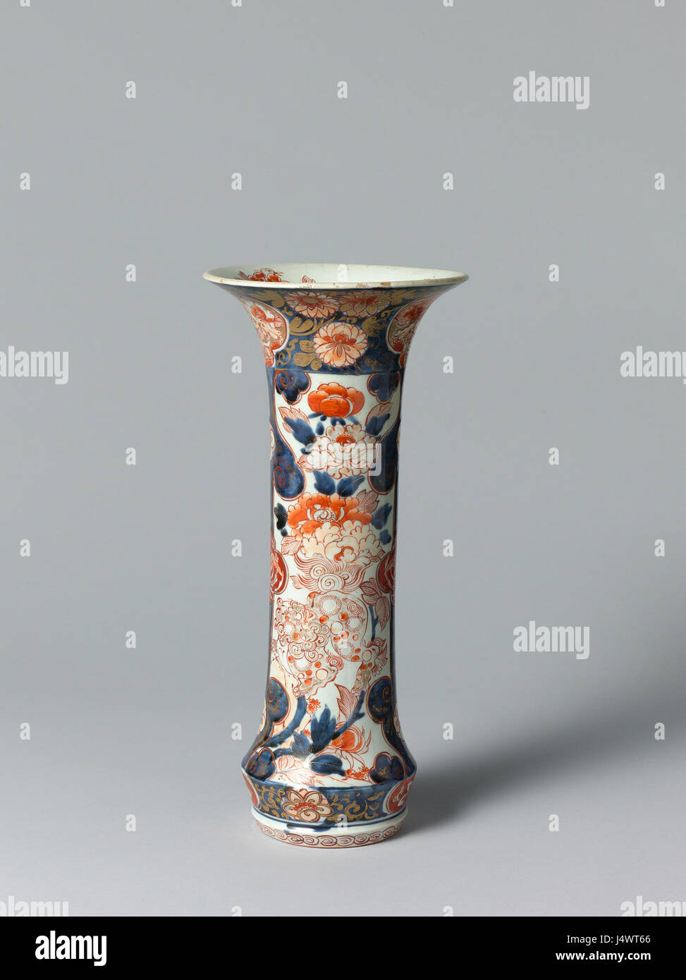 The artwork titled 'Vaas' in the Rijksmuseum, with catalog number AK ...