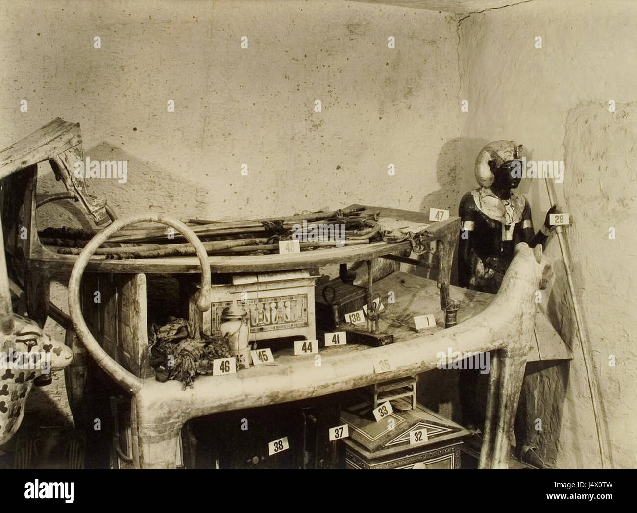 Photographs from the tomb of Tutankhamun, discovered in 1922, offer a ...