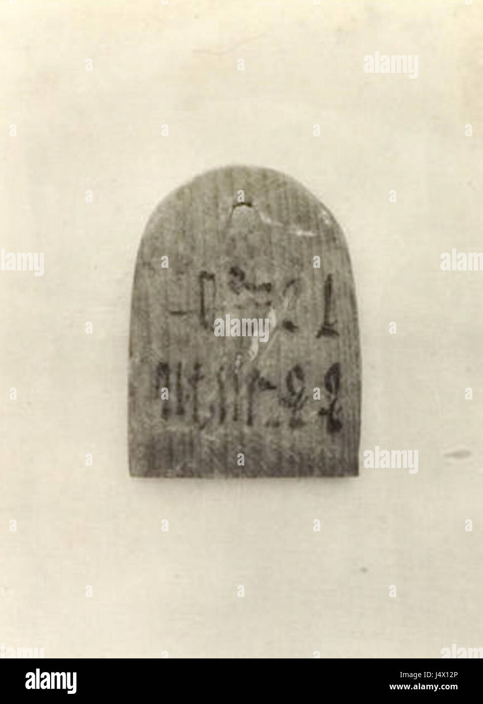 Tomb discovery hi-res stock photography and images - Alamy