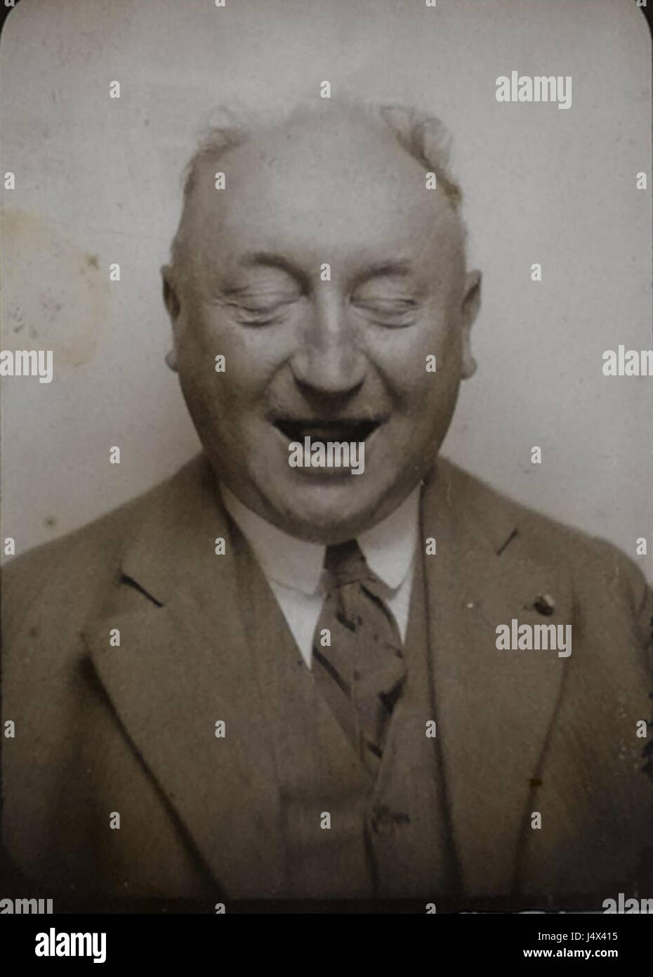 Simon Maris was a Dutch artist known for his works in the genre of ...