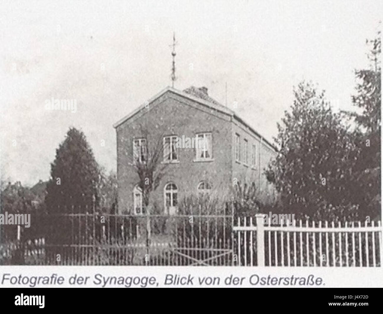 A reference to the Varel Synagogue, a historical Jewish place of ...