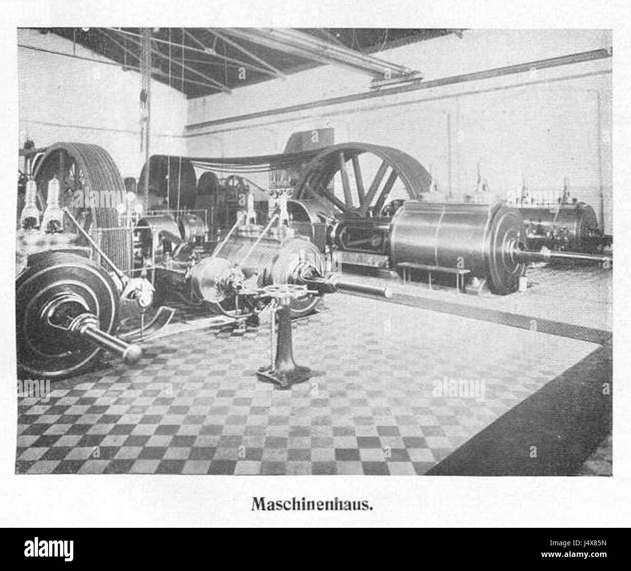 Zementwerk Berching Maschinenhaus Stock Photo - Alamy