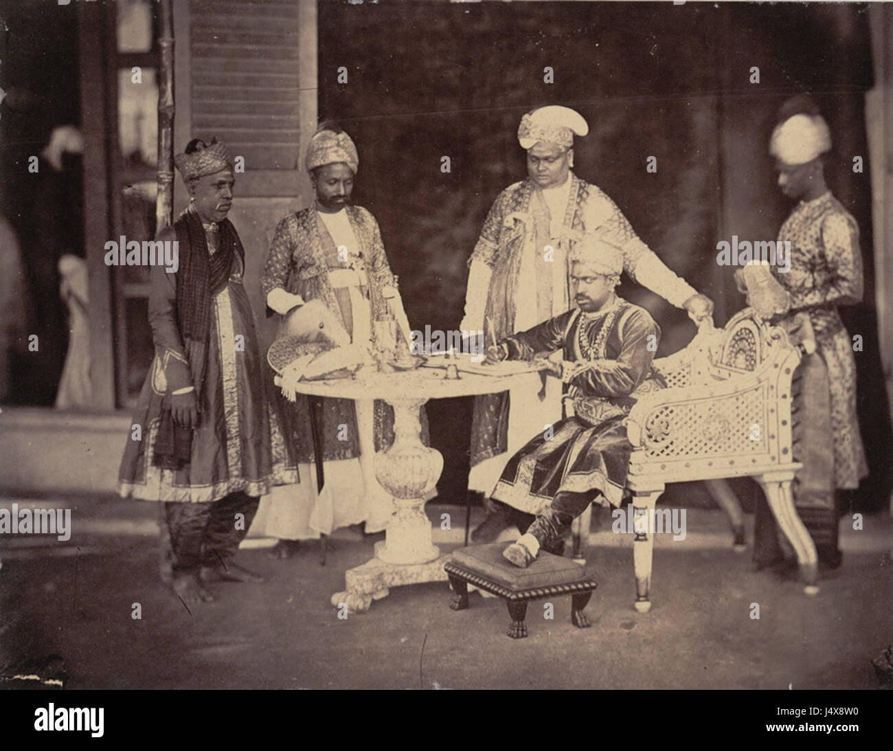 Local indian ruler hi-res stock photography and images - Alamy