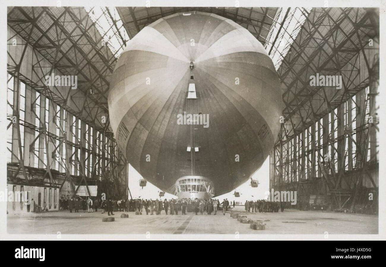 Zeppelin Graf Zeppelin Stock Photo - Alamy