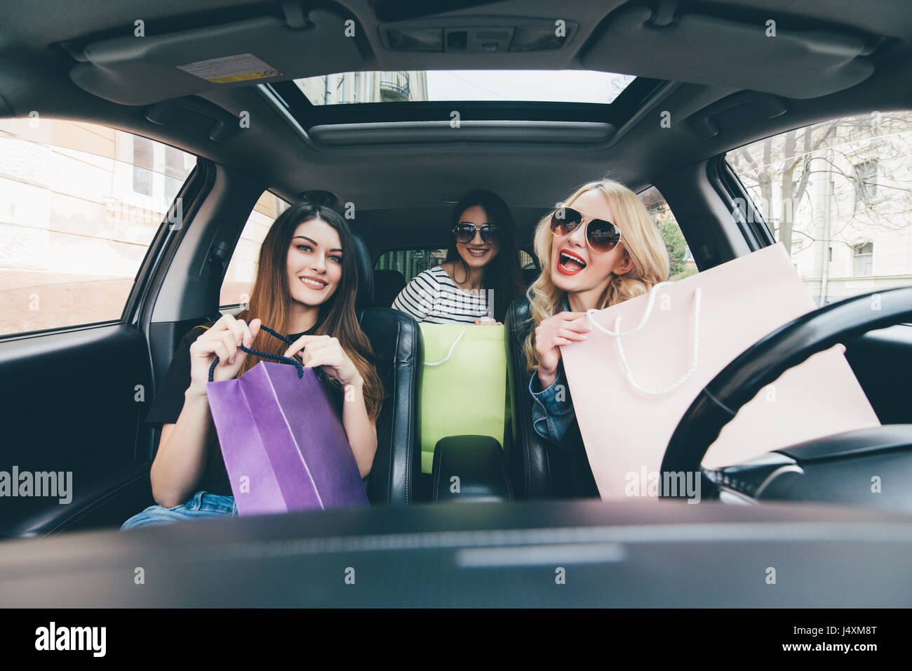 Shoping car hi-res stock photography and images - Alamy