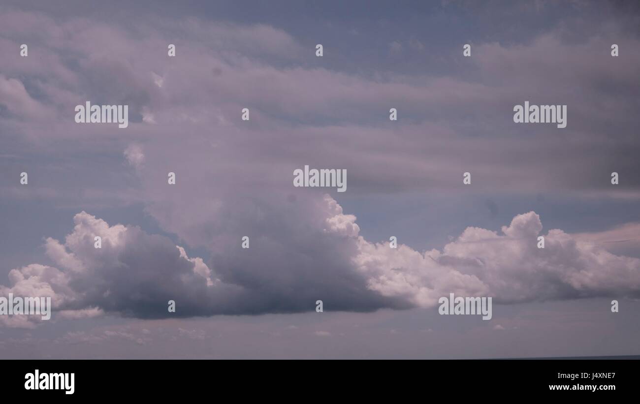 Weather report hi-res stock photography and images - Alamy