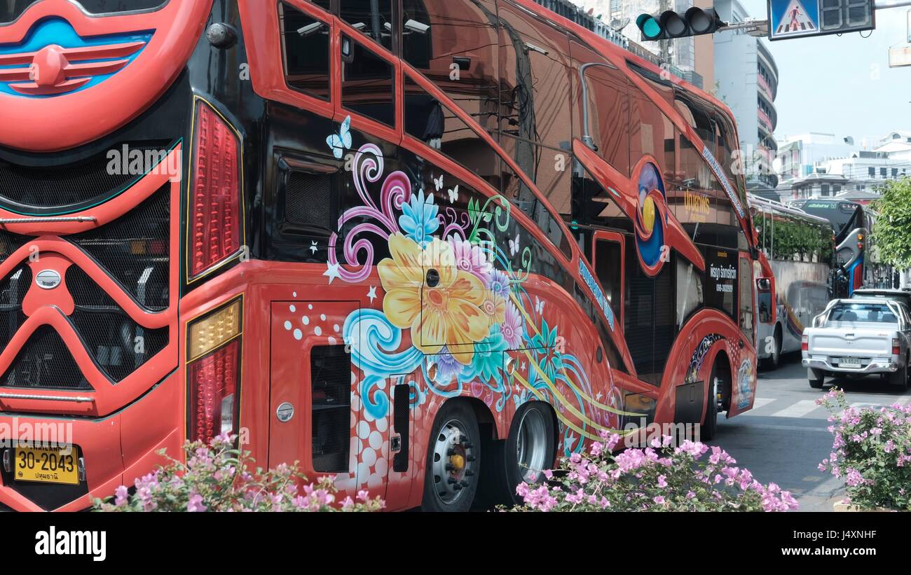 Bangkok bus tour hi-res stock photography and images - Alamy