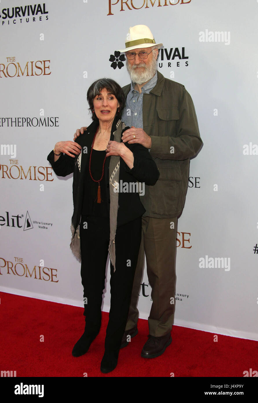Anna Stuart And James Cromwell High Resolution Stock Photography and ...