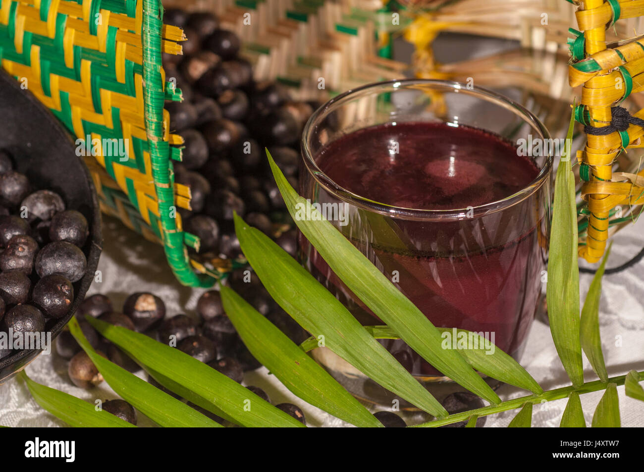 Basket made of palm leaves hi-res stock photography and images - Alamy