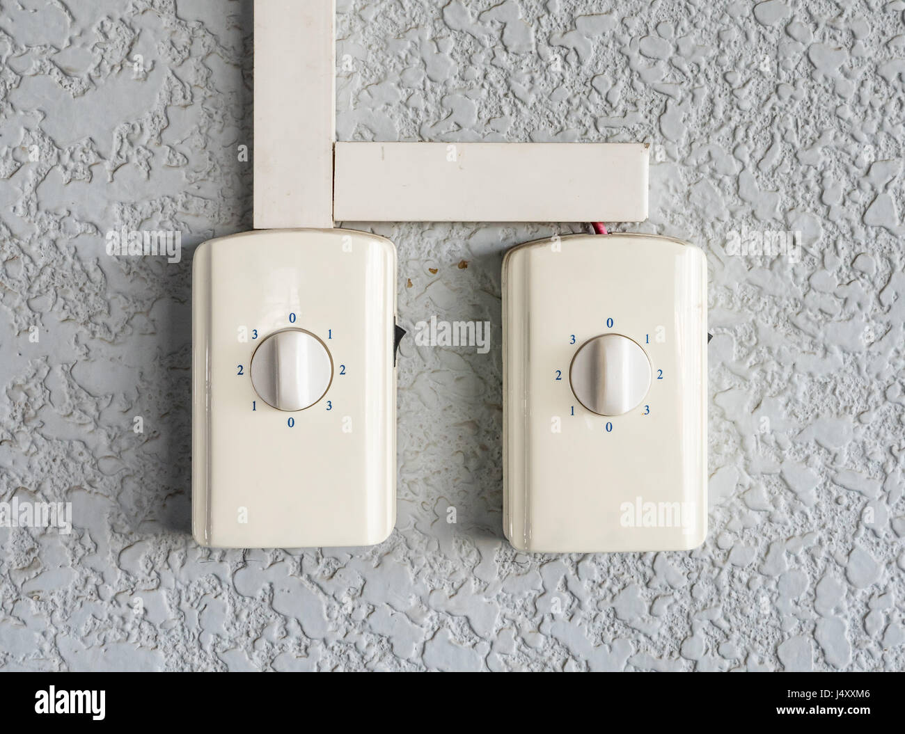 Office building control room hi-res stock photography and images - Alamy