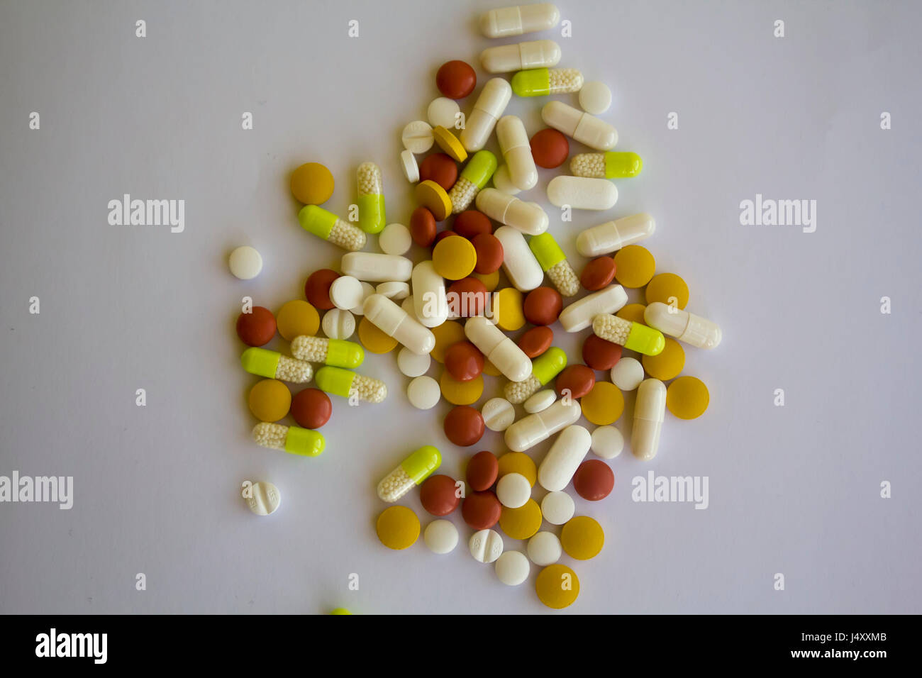 Medication colors hi-res stock photography and images - Alamy