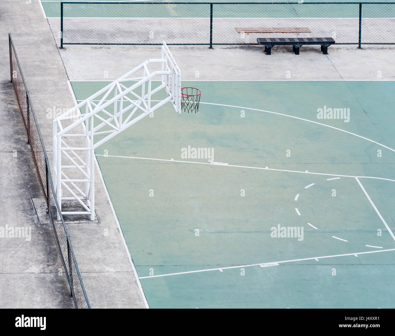 Empty bench basketball court hi-res stock photography and images - Alamy