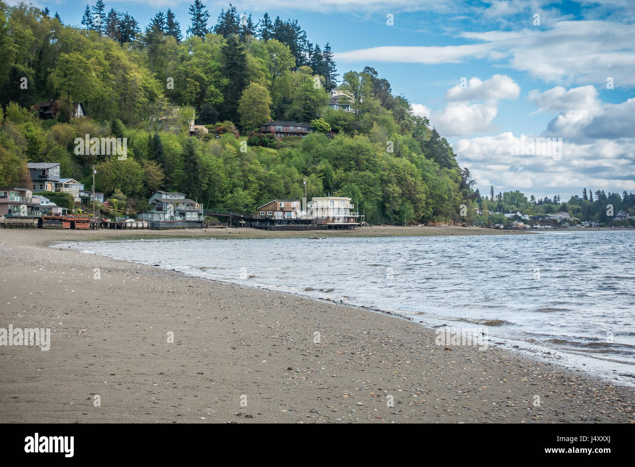 A view of the shoreline at Dash Point, Washington Stock Photo - Alamy