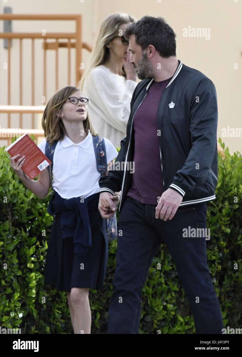 Ben Affleck picks up his daughter Violet Affleck Featuring: Ben Affleck ...