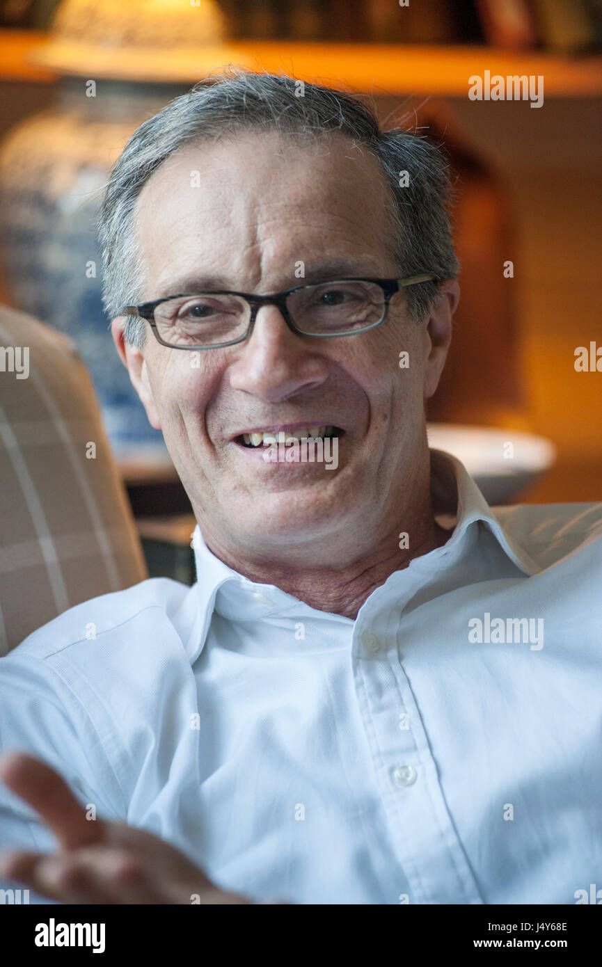 British royal herald hi-res stock photography and images - Alamy